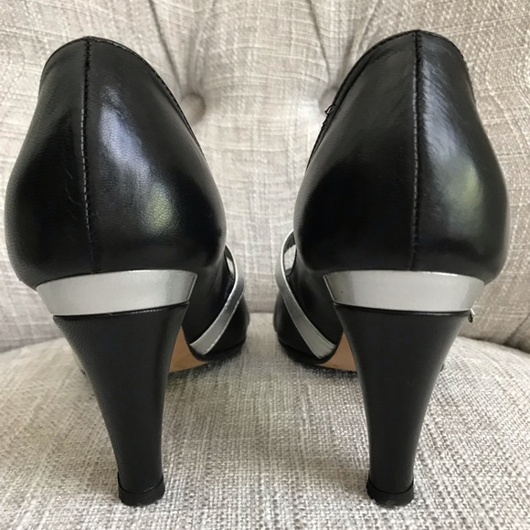 Taryn Rose | Shoes | Authentic Taryn Rose Open Toe Pumps | Poshmark